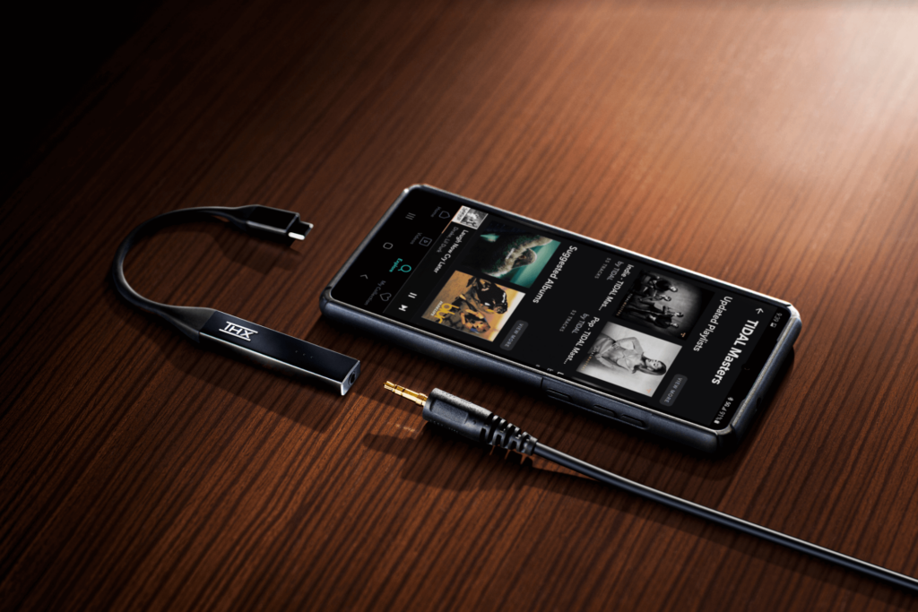 THX Launches THX Onyx™, a DAC/Amplifier for crystal clear audio